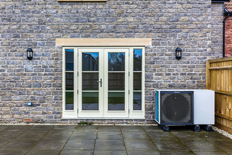 Covering your heat pump | Daikin